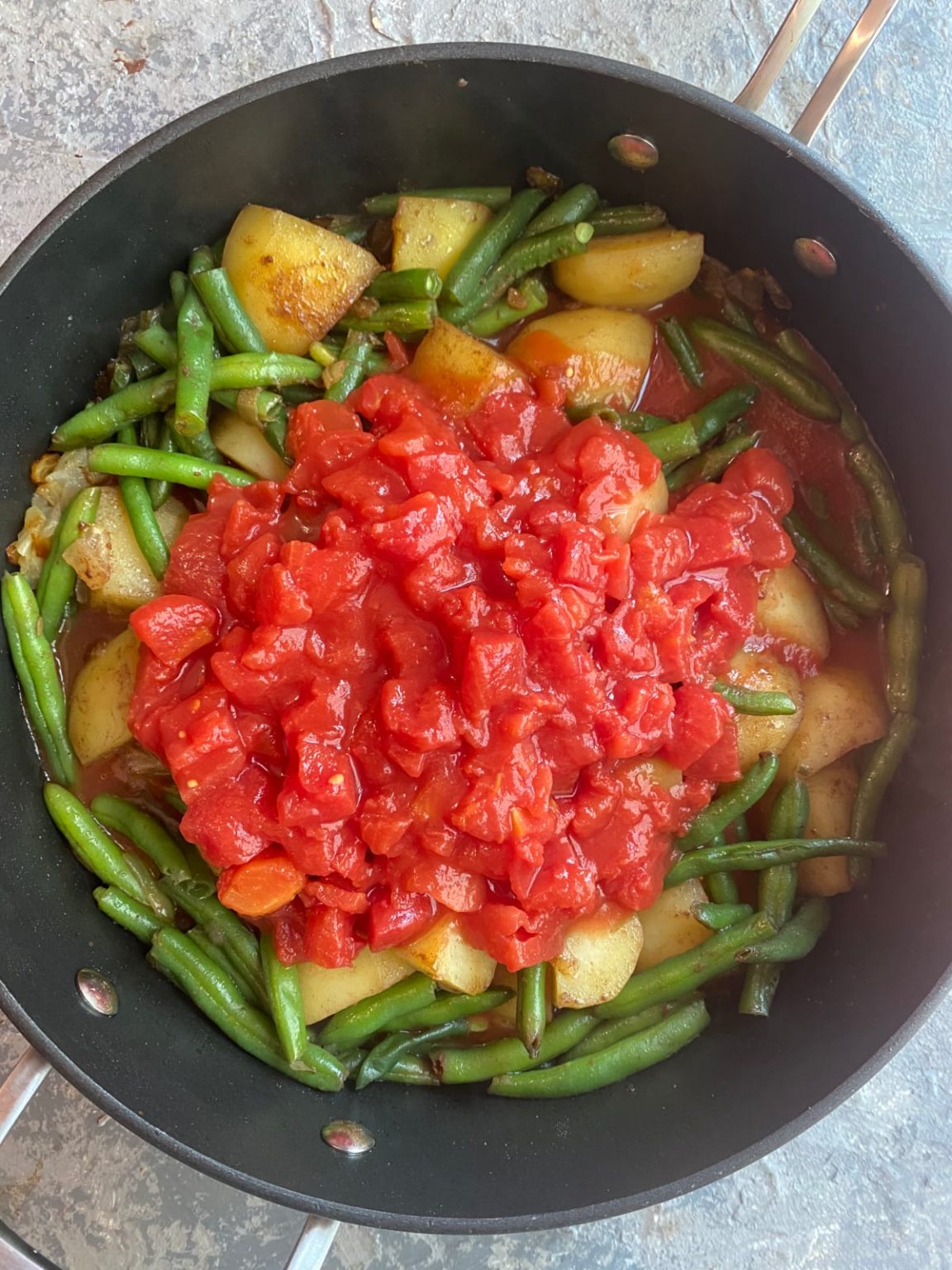 Stewed Green Beans with Potatoes and Tomatoes - May I Have That Recipe?